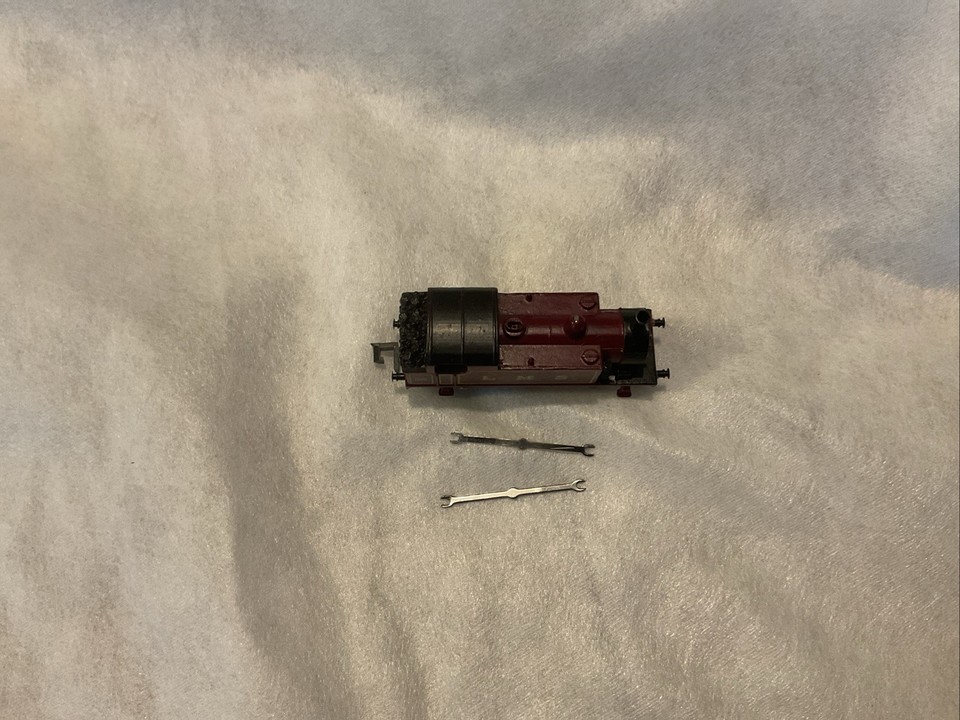 N Gauge Maroon Livery Tank 0-6-0 | eBay UK