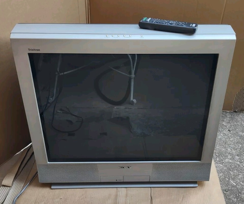 Sony Trinitron KV-32FS12 32" CRT TV RetroGaming Television With Remote ...