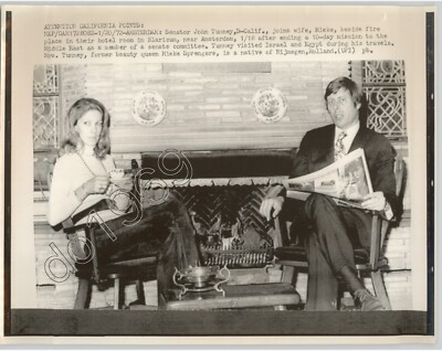 US SENATOR John Tunney at HOTEL in AMSTERDAM Netherlands 1972 Press ...