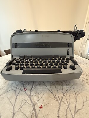 Vintage Underwood Scriptor Model 13 Electric Typewriter | eBay