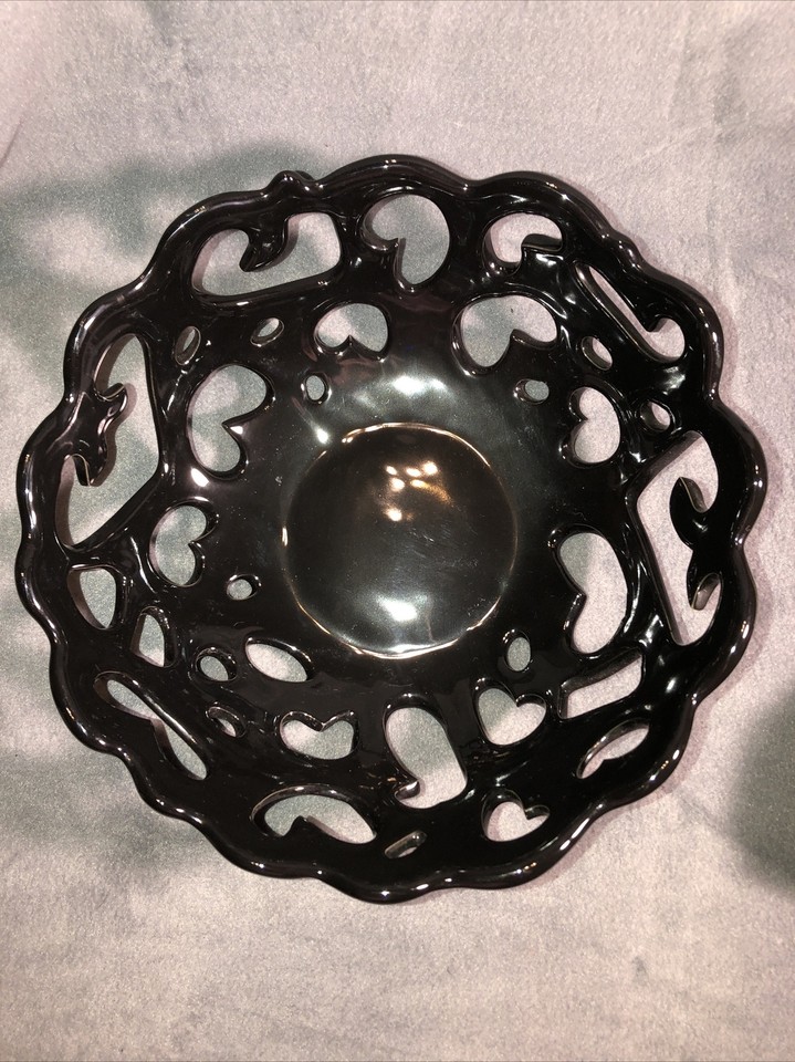 Gordon Ramsay High Fired Porcelain BlackReticulated Centerpiece Bread ...