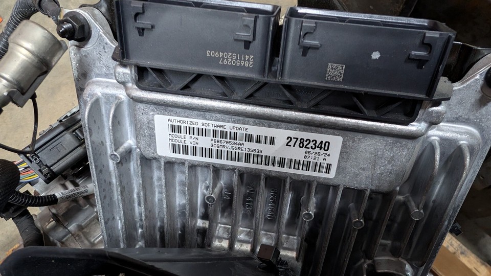 2024 Ram ProMaster Engine Assembly w/ Transmission - OEM Mopar - (61 mi ...