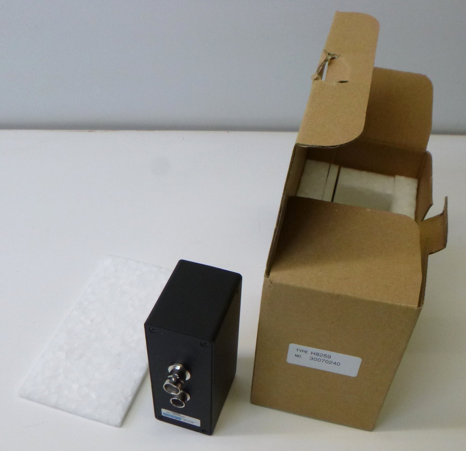 Hamamatsu H8259 Side-on PMT Photon Counting Head, 185 nm to 680 nm | eBay