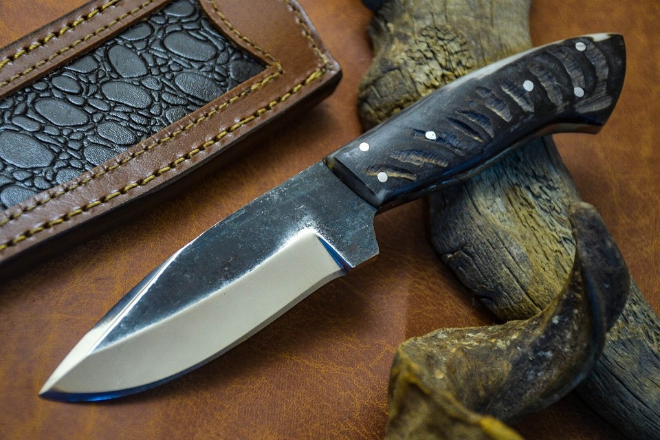 BLOODY KNIVES HANDMADE D2 TOOL STEEL SHEEP HORN FIXED BLADE HUNTING ...