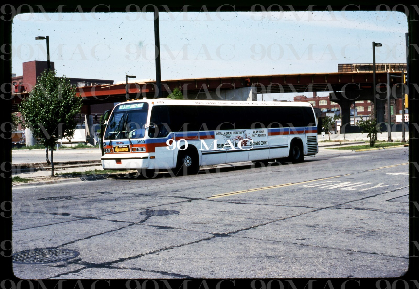 MTD. GM RTS COACH #8109. Rock Island (IL). Original Slide 1981. (B) | eBay