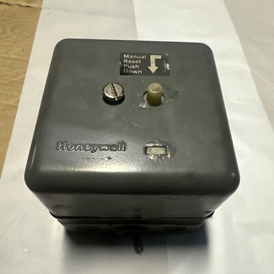 Honeywell R5795 Protector Relay Flame Safeguard Primary Control ...
