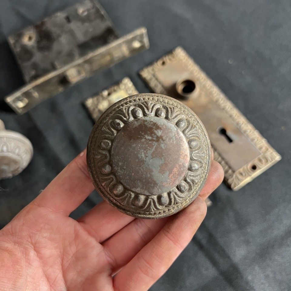 Antique Solid Brass Victorian Lock Door Knob & Backplate 1900’s Art ...