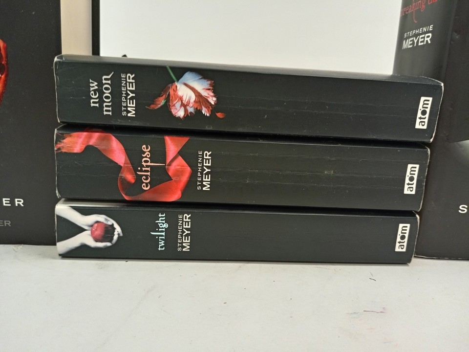 Twilight Saga Book Set by Stephenie Meyer 5 Hardbacks Bundle Atom | eBay UK