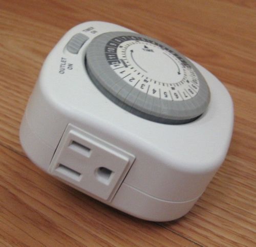 Utilitech (0224879) 15 Amp 2-Outlet Indoor Timer Only With 48 On/Off ...
