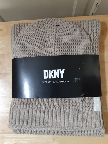 DKNY Hat and Scarf Two Piece Set in Khaki Beige for sale online | eBay