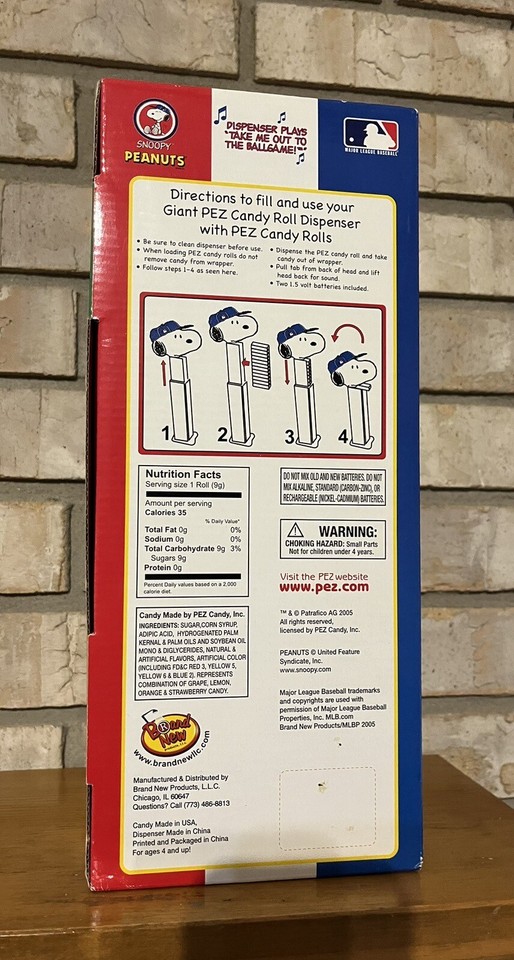 SNOOPY CHICAGO WHITE SOX BASEBALL MUSICAL GIANT PEZ - NEW IN BOX | eBay