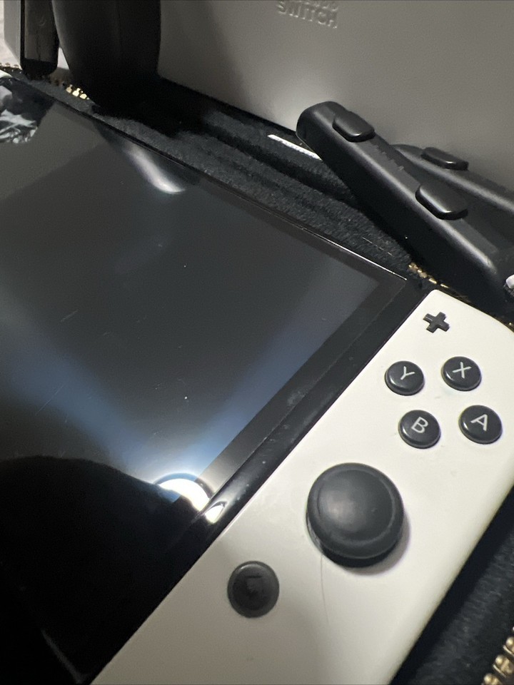 Nintendo Switch OLED Model HEG-001 - 64GB - Zelda BoTW Case ...