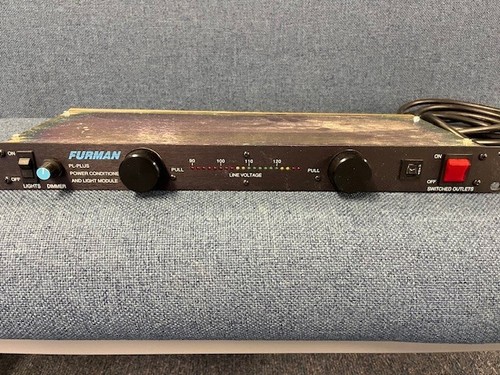 Furman PL-Plus 8-Outlet Power Conditioner & Light Module | eBay