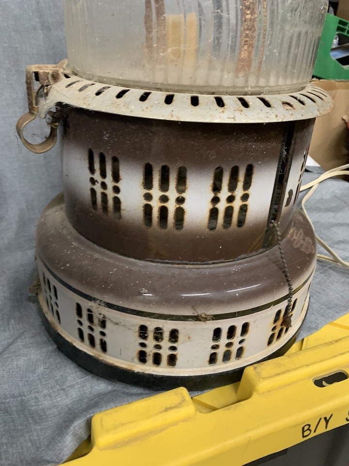Antique Perfection Kerosene Heater With Pyrex Glass Globe | eBay