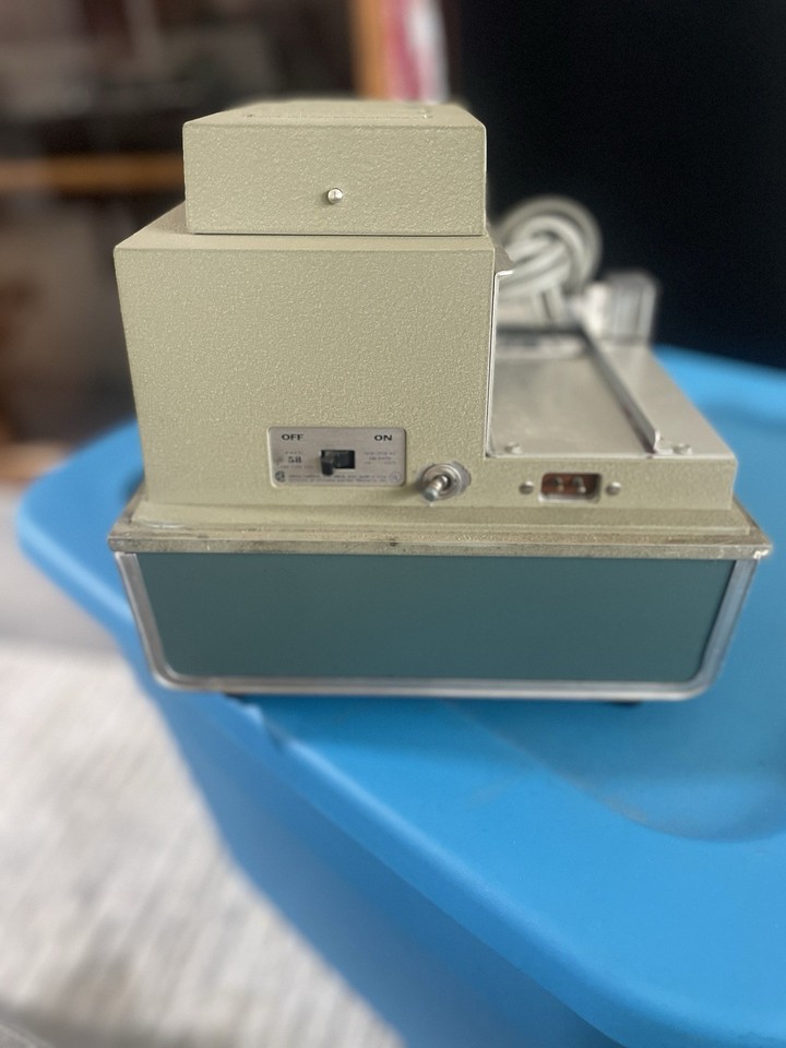 VINTAGE Argus 500 Electromatic Model 58 Slide Projector - See condition ...