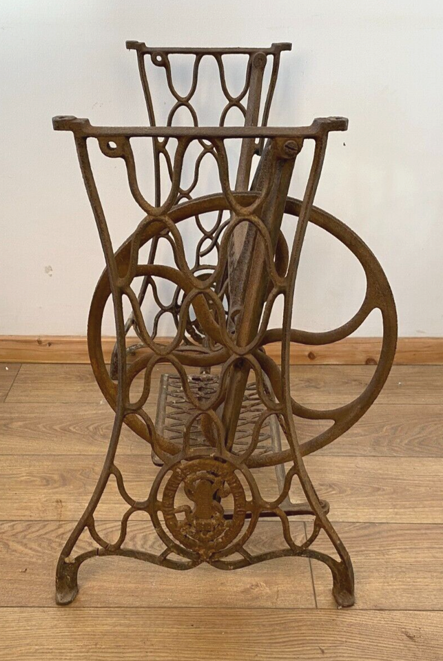 Antique Cast Iron Singer Sewing Machine Treadle Table Base Industrial ...