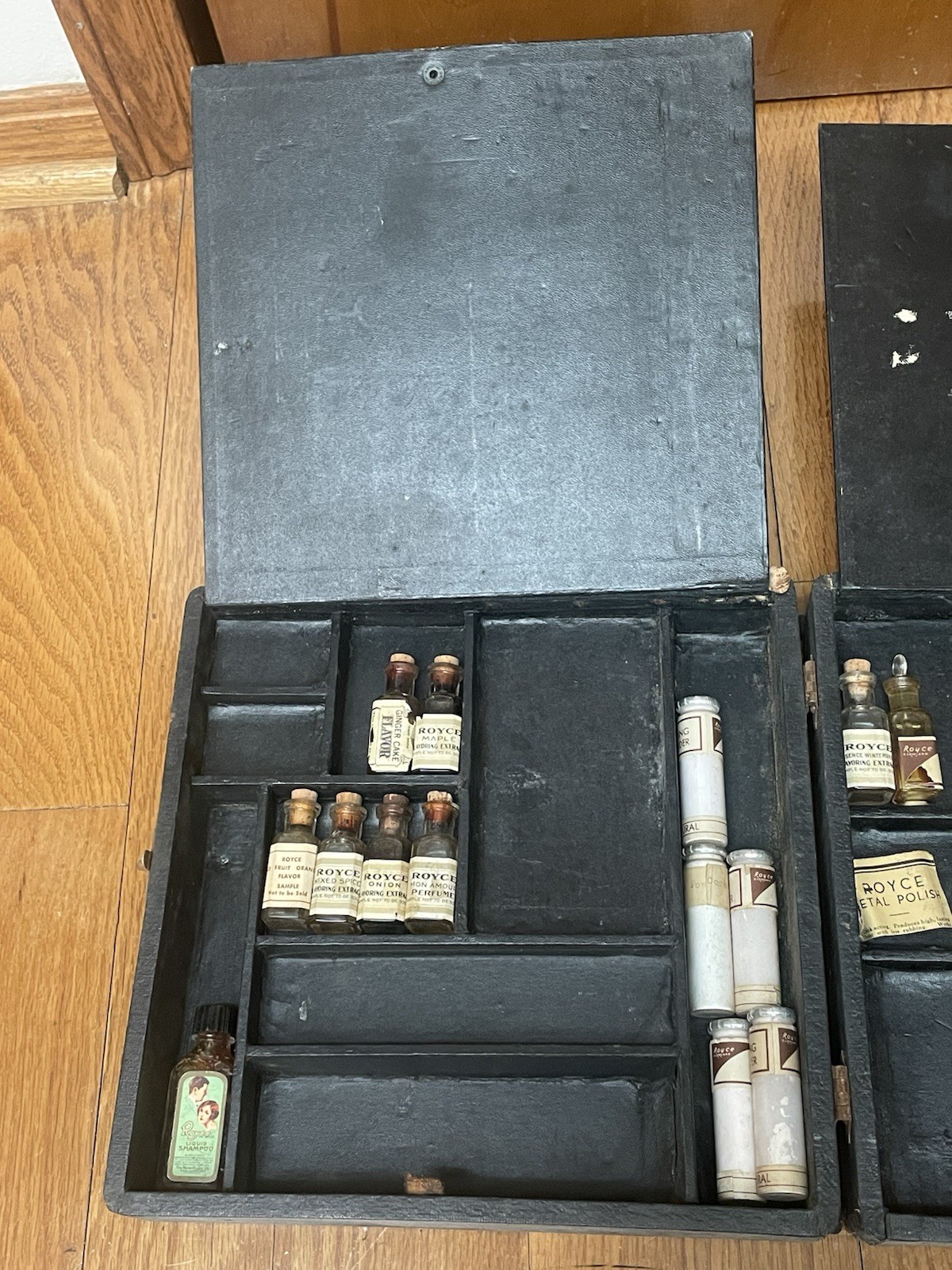 Vintage Abner Royce Company Cleveland Salesman Sample Kit With Bottle ...