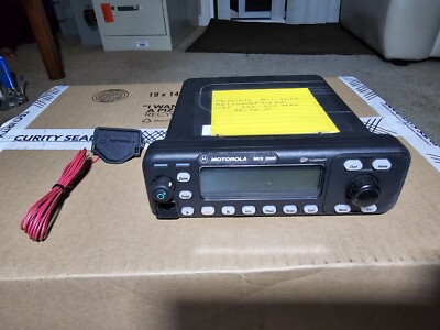 Motorola Mobile Radio MCS 2000 UHF 450-512Mhz 40-50w | eBay