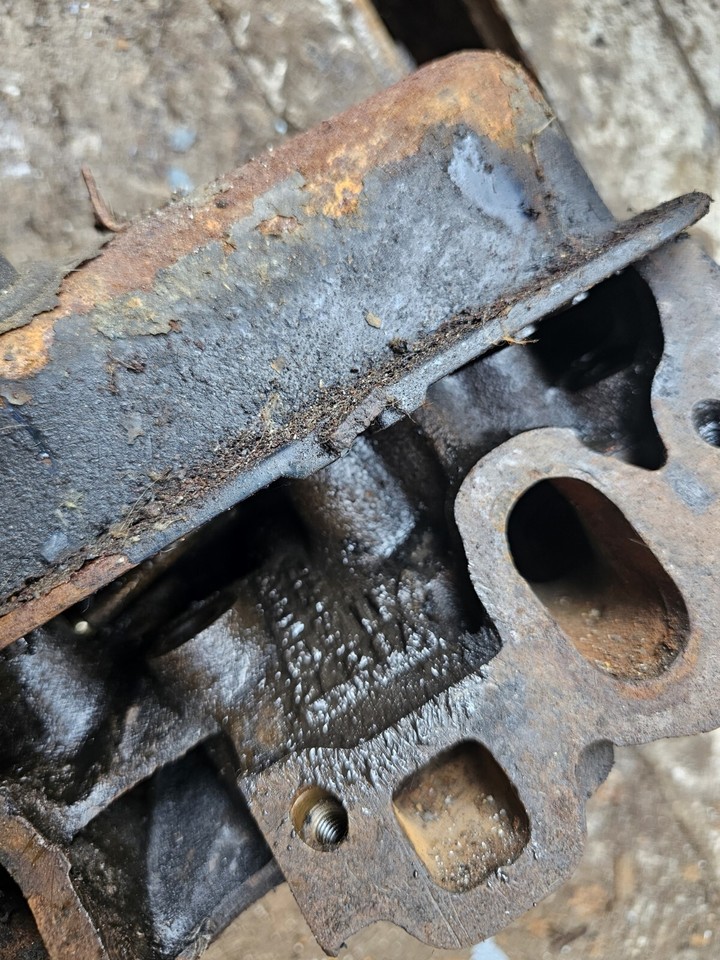 Ford V4 Cylinder Head | eBay