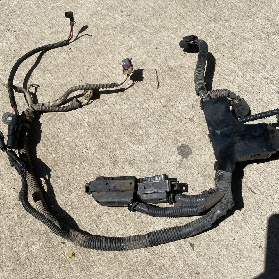 2001-2002 Chevy 2500HD LB7 Duramax Upper Engine FICM / Injector Wiring ...