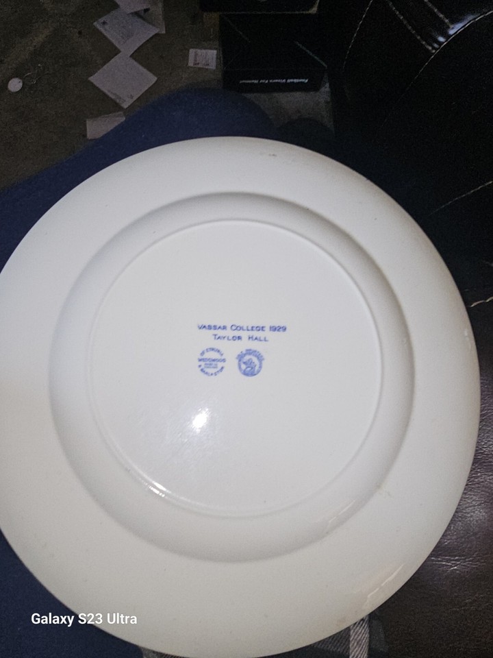 Wedgwood Vassar College Lathrop Tylor Hall Plate 10 1/4 Inch Excellent ...