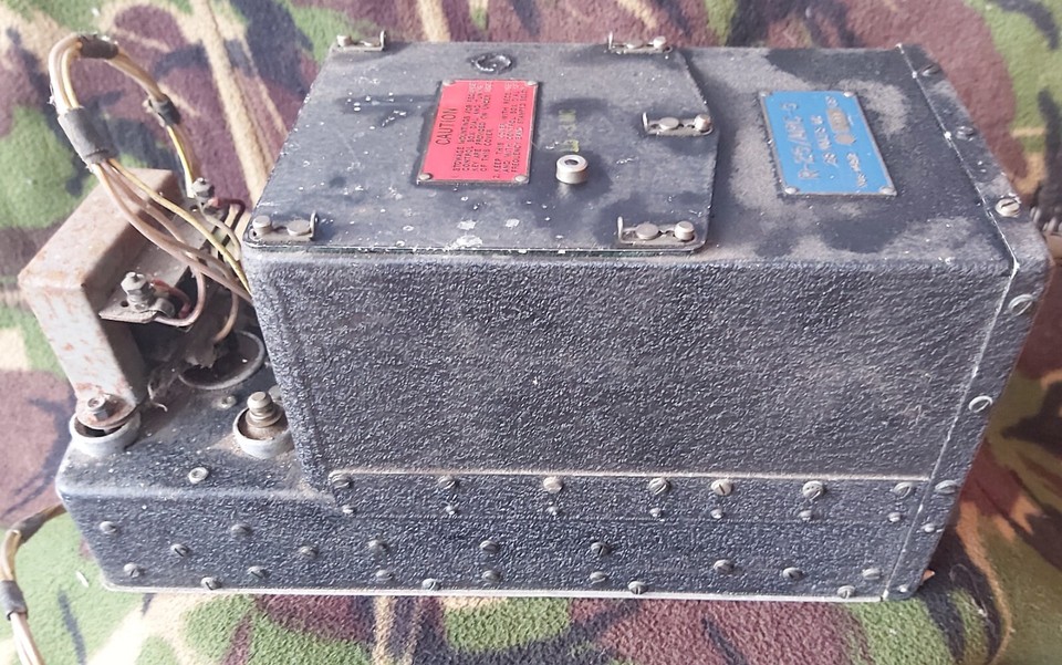 WW2 US NAVY ARC5 AIRCRAFT RECEIVER RADIO R-25 SN:2422 | eBay UK