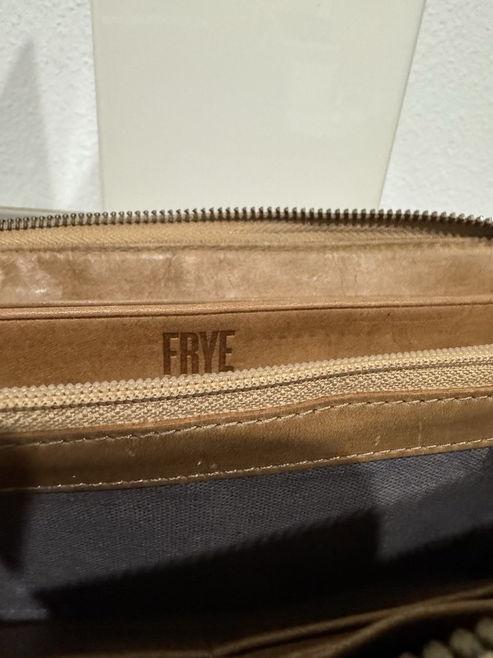 Frye Distressed Leather Melissa Zip Around Wallet Beautiful Brown Beige ...