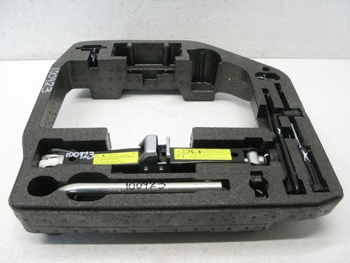 08-17 AUDI B8 A4 8T A5 S5 FOAM HOLDER TOOL KIT JACK EMERGENCY TRUNK KIT ...