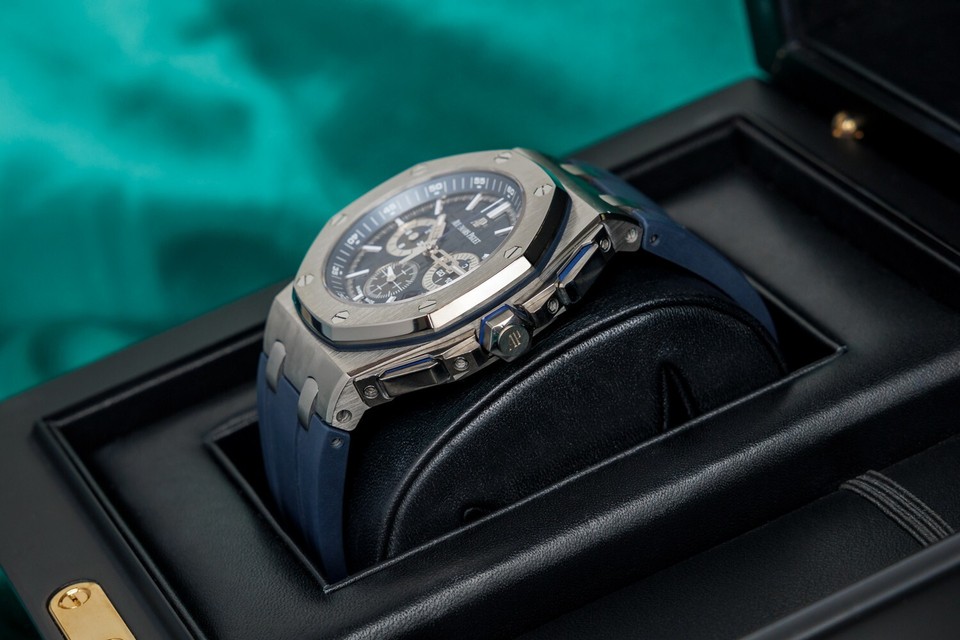 Audemars Piguet Royal Oak Offshore Titanium Blue Dial - 26480TI.OO ...