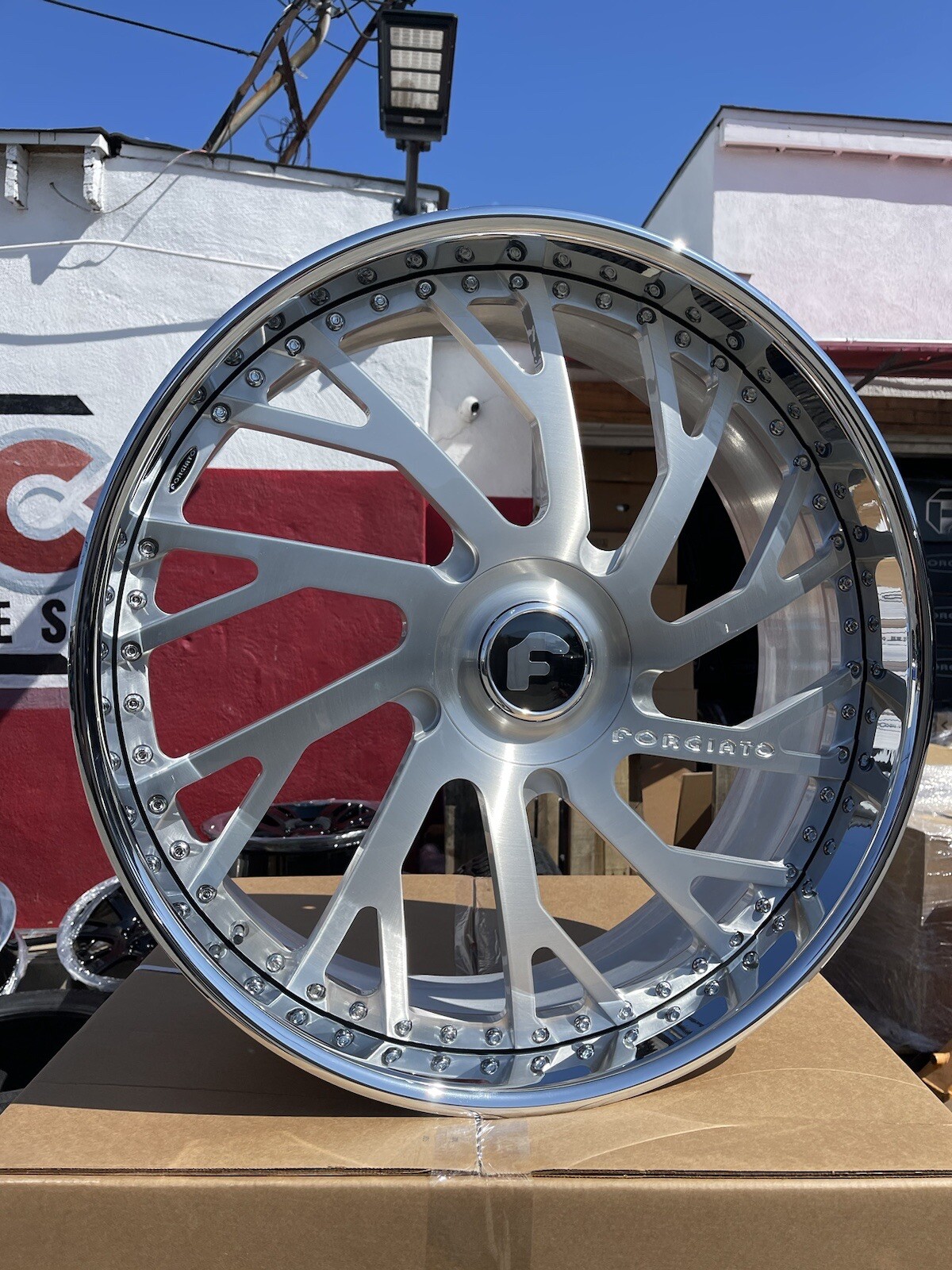 28x10 FORGIATO SINCRO XL FLOATING CAP 6x5.5 CADDY ESCALADE TAHOE CHEVY ...