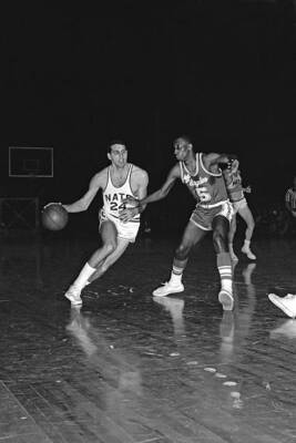 Al Bianchi Of The Syracuse Nationals Dribbles 1960S Old Basketball ...