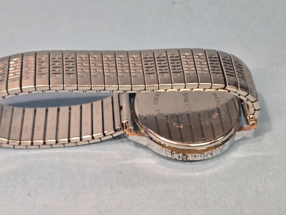 Vintage Benrus Manual Wind 17 Jewels Mens 35mm/runs | eBay