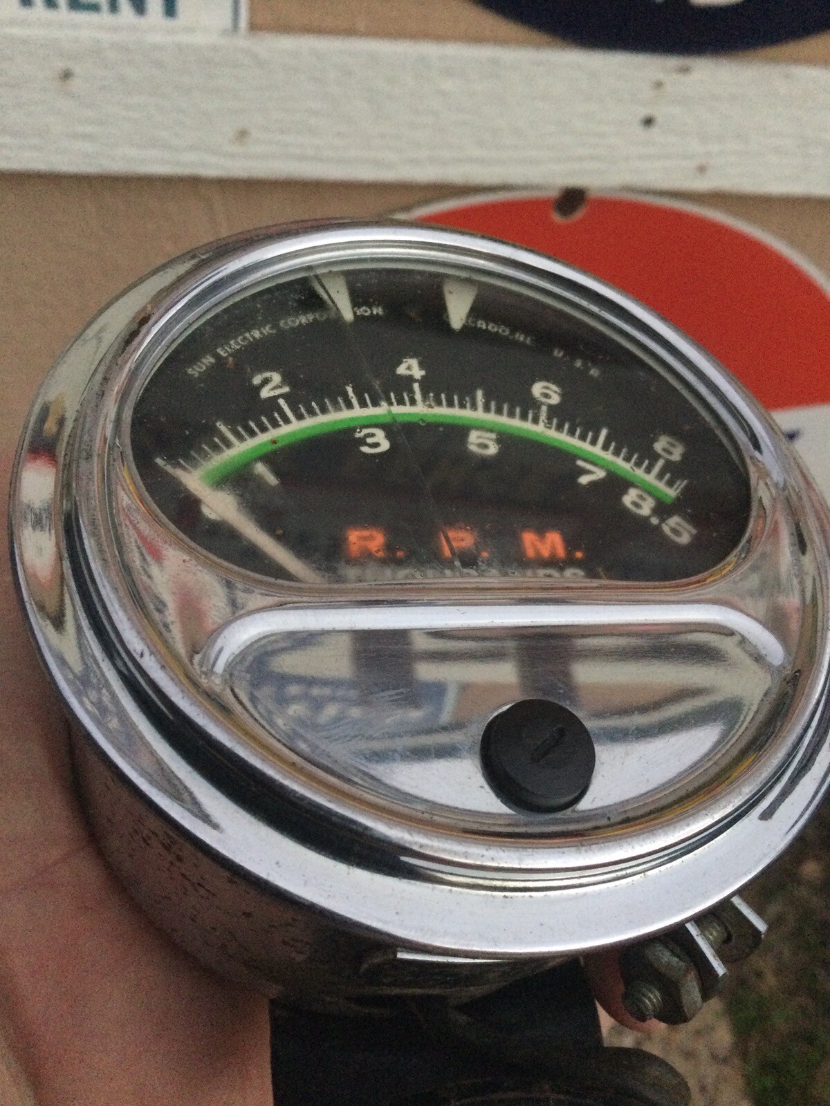 SUN 8.5K GREENLINE TACH TACHOMETER GAUGE GASSER COPO YENKO IMPALA CUDA ...