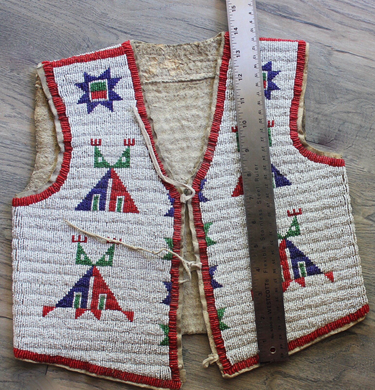 SIOUX 1880's BEADED CHILD'S VEST, SIOUX BEADWORK, LAKOTA BEADED VEST | eBay