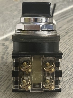 GE CR104P SELECTOR SWITCH BLACK 3 POSITION 1no 1nc | eBay