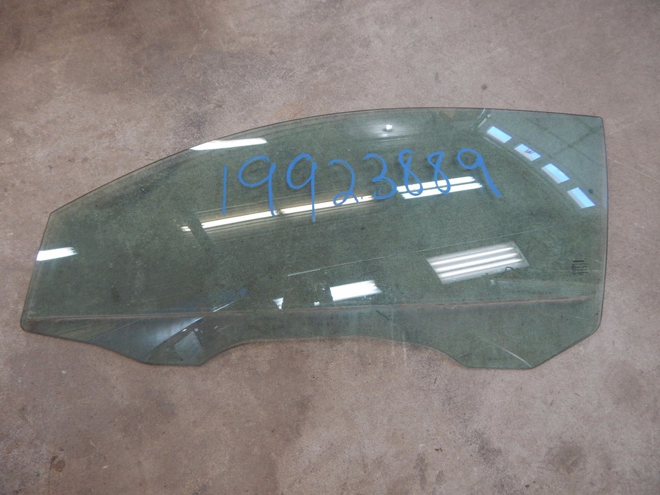 OEM VOLVO C30 T5 2.5 TURBO DRIVER DOOR LEFT WINDOW GLASS 43R-00050 2007 ...