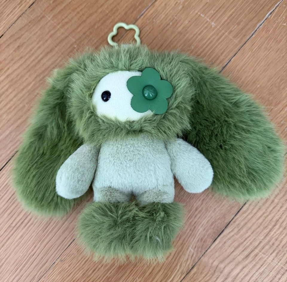 Cj Hendry x Phillips Rare, collectible plush Juju keychain #11 with tin ...