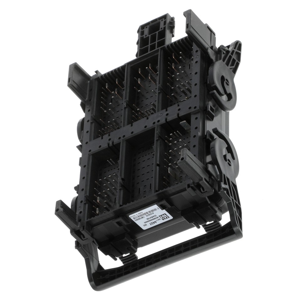 OEM NEW 2015-2020 Cadillac Chevrolet GMC Fuse Relay Junction Block ...
