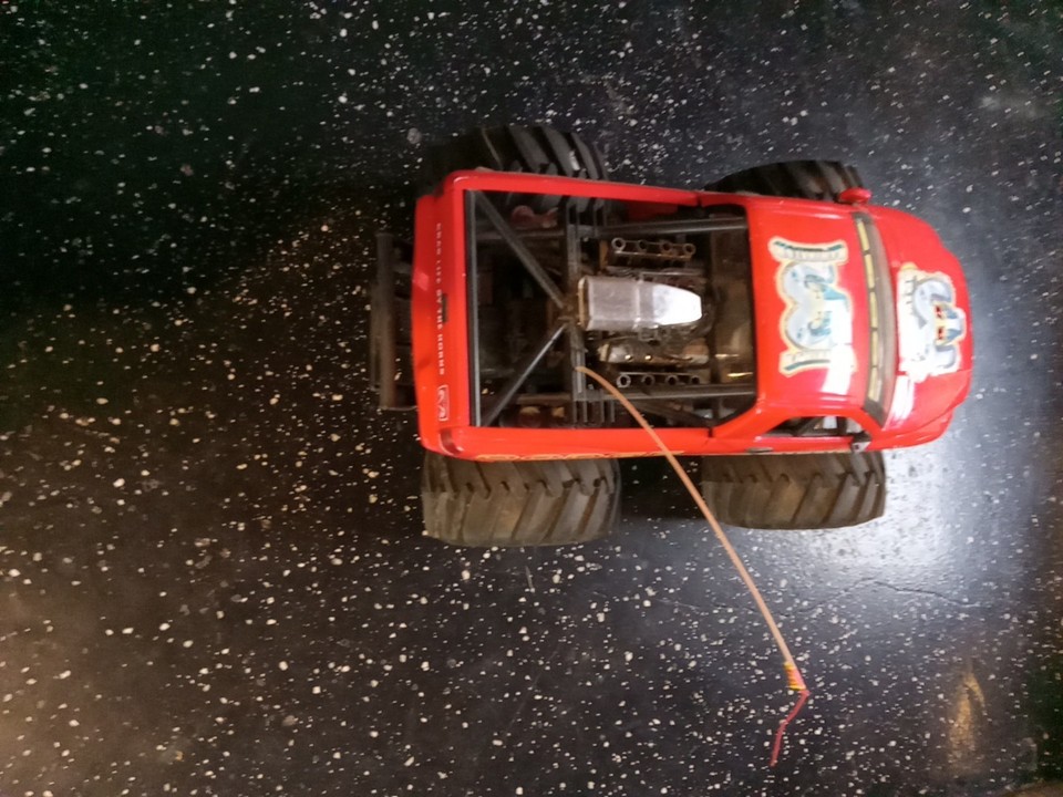 NEW BRIGHT Dodge Raminator R/C 4WD Monster Truck 27" Long 13" Tall ...