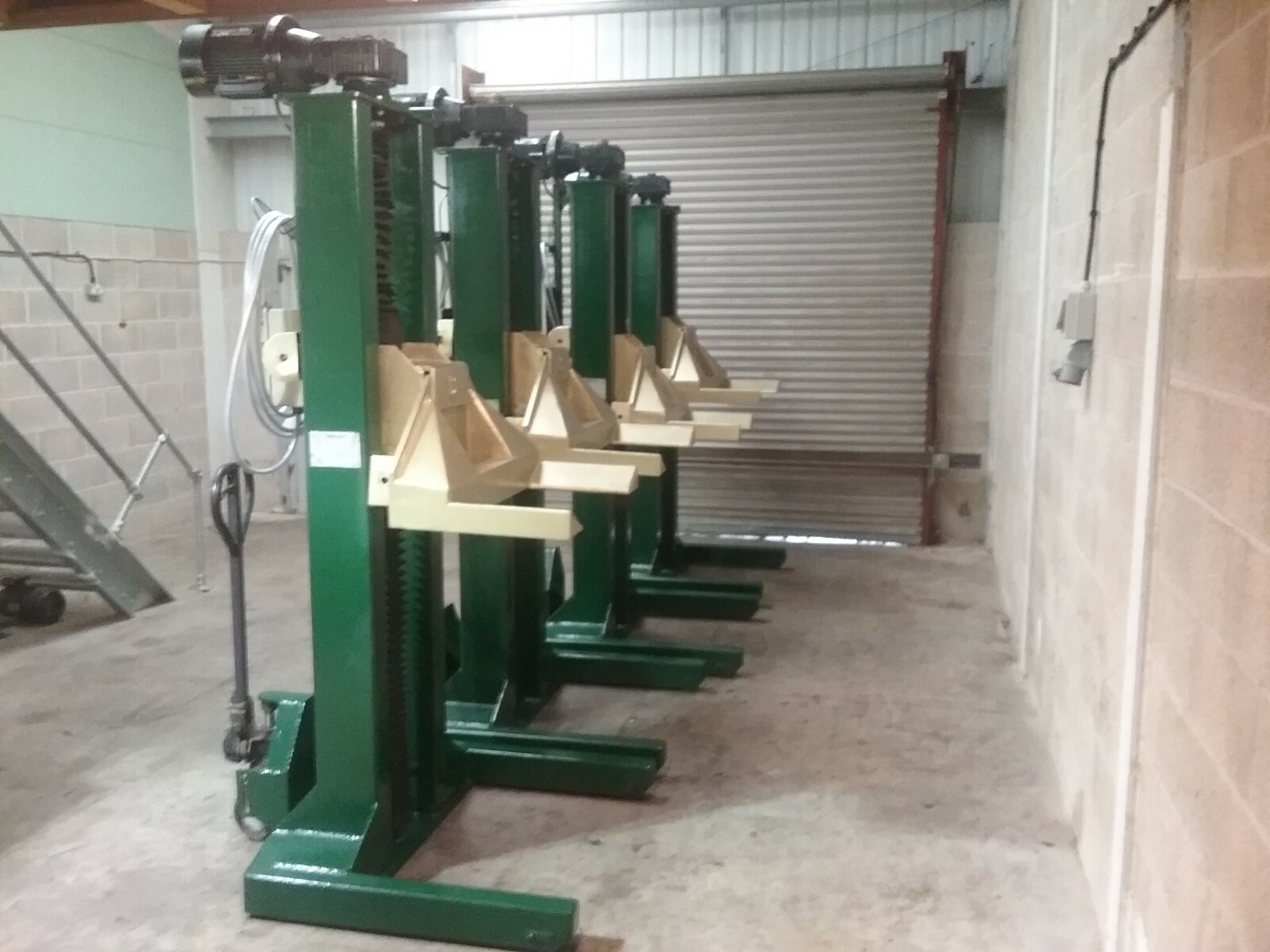 STERTIL,PROLIFT,RAV,BRITON,SOMERS TOTALKARE ,HETRA,MAHA COLUMN LIFTS ...