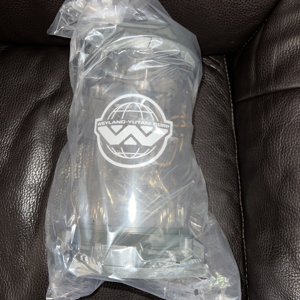 Alien Romulus Facehugger Specimen Container Popcorn Bucket Regal ...