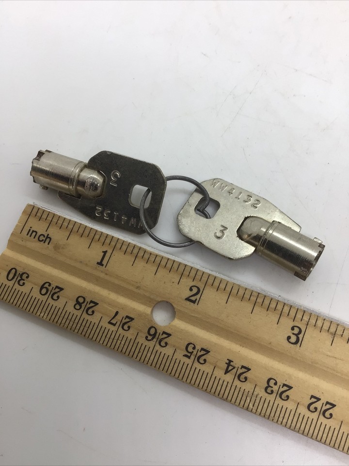 Matching Pair ACE Chicago Lock Vending Machine Keys Soda Coke Coca-Cola ...