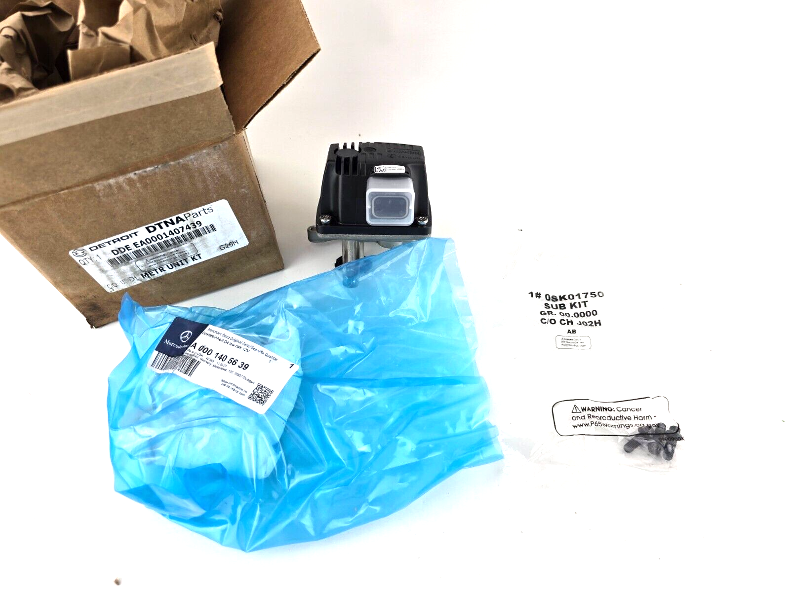 Genuine Detroit Diesel DD15 DD13 DEF Metering Device Kit EA0001407439 ...