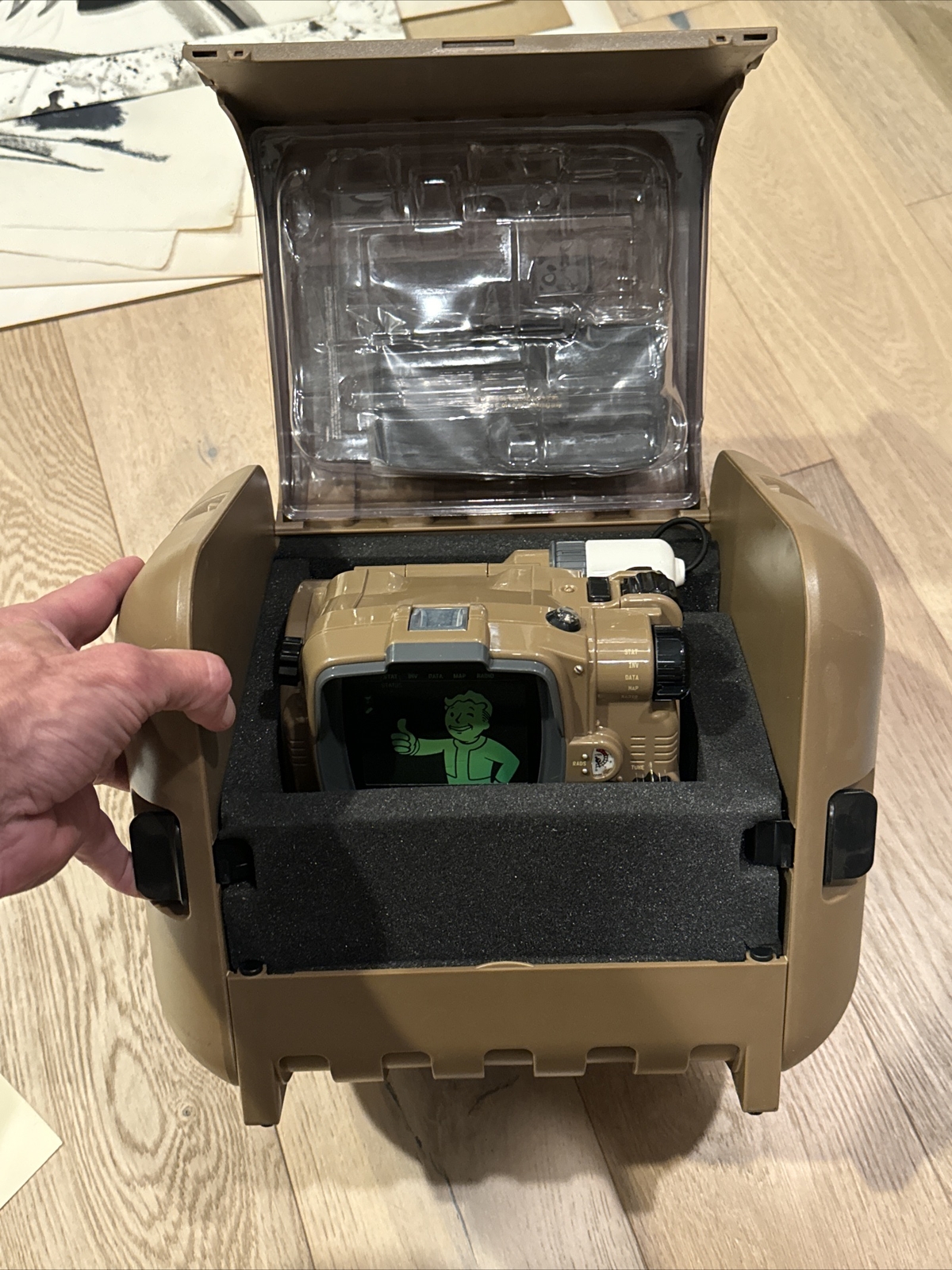 Fallout 4 Pip-Boy Model 3000 Mk IV Collector's Edition with Case New ...