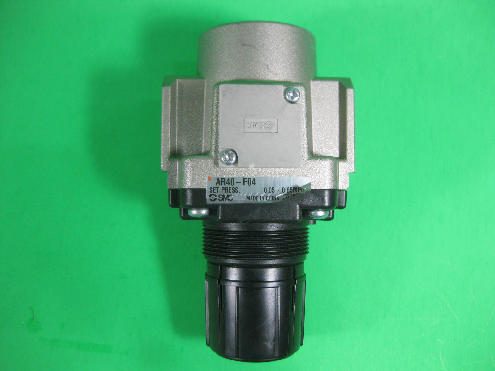 SMC Regulator -- AR40-F04 -- Used | eBay