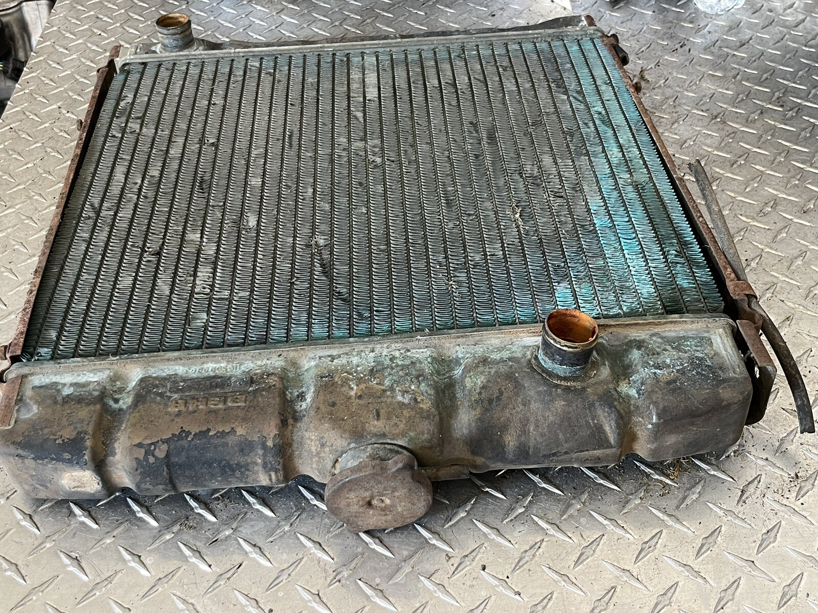 1967 Mercedes Benz W110 Classic W 110 200D Diesel Radiator BEHR ...