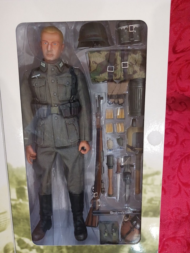 2002 Dragon Models WWII Karachev 1943 Panzergrenadier Division Uwe 1/6 ...