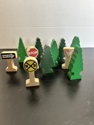 Brio Lot RAILROAD CROSSING, STREET SIGNS, TREES Brio Wooden Signs | eBay