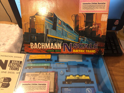 Classic N scale Bachmann GP-40 5 Car Train Set #4325 missing locomotive ...