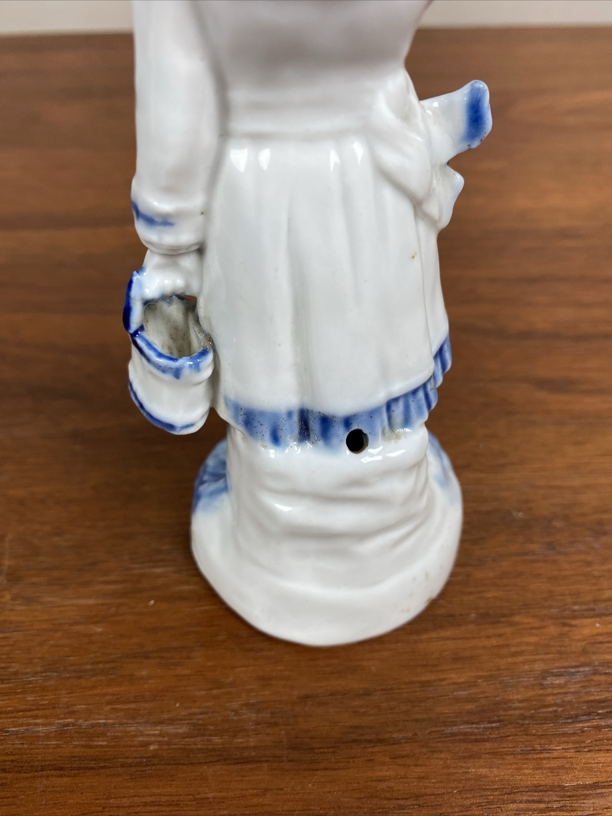 Unmarked Vintage Blue White Porcelain Victorian Shepherd Girl Bonnet ...